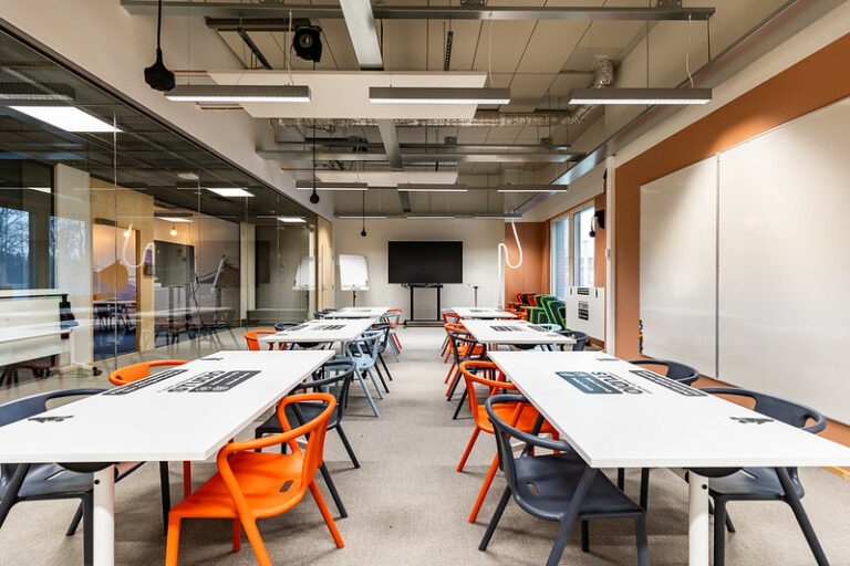 Space Booking in Aalto Design Factory
